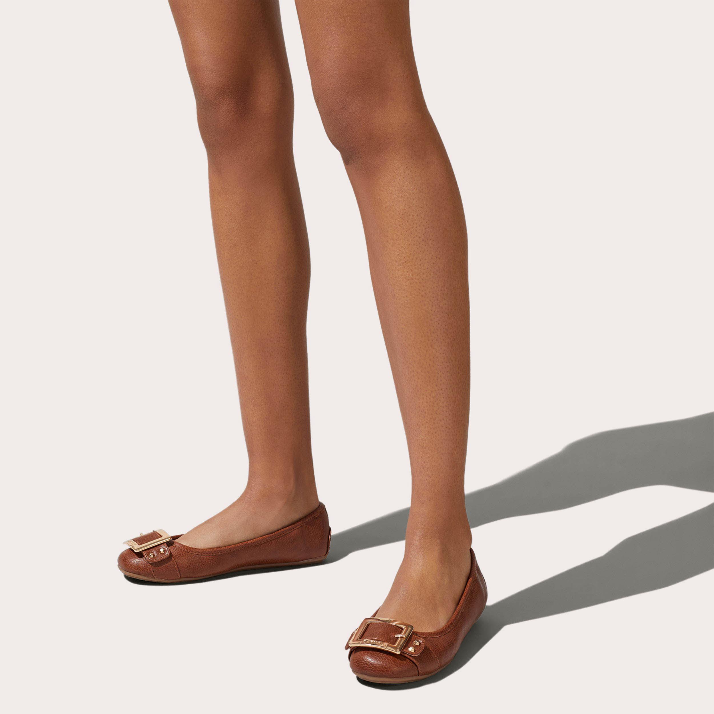 MISSION Tan Ballerina Shoes by CARVELA