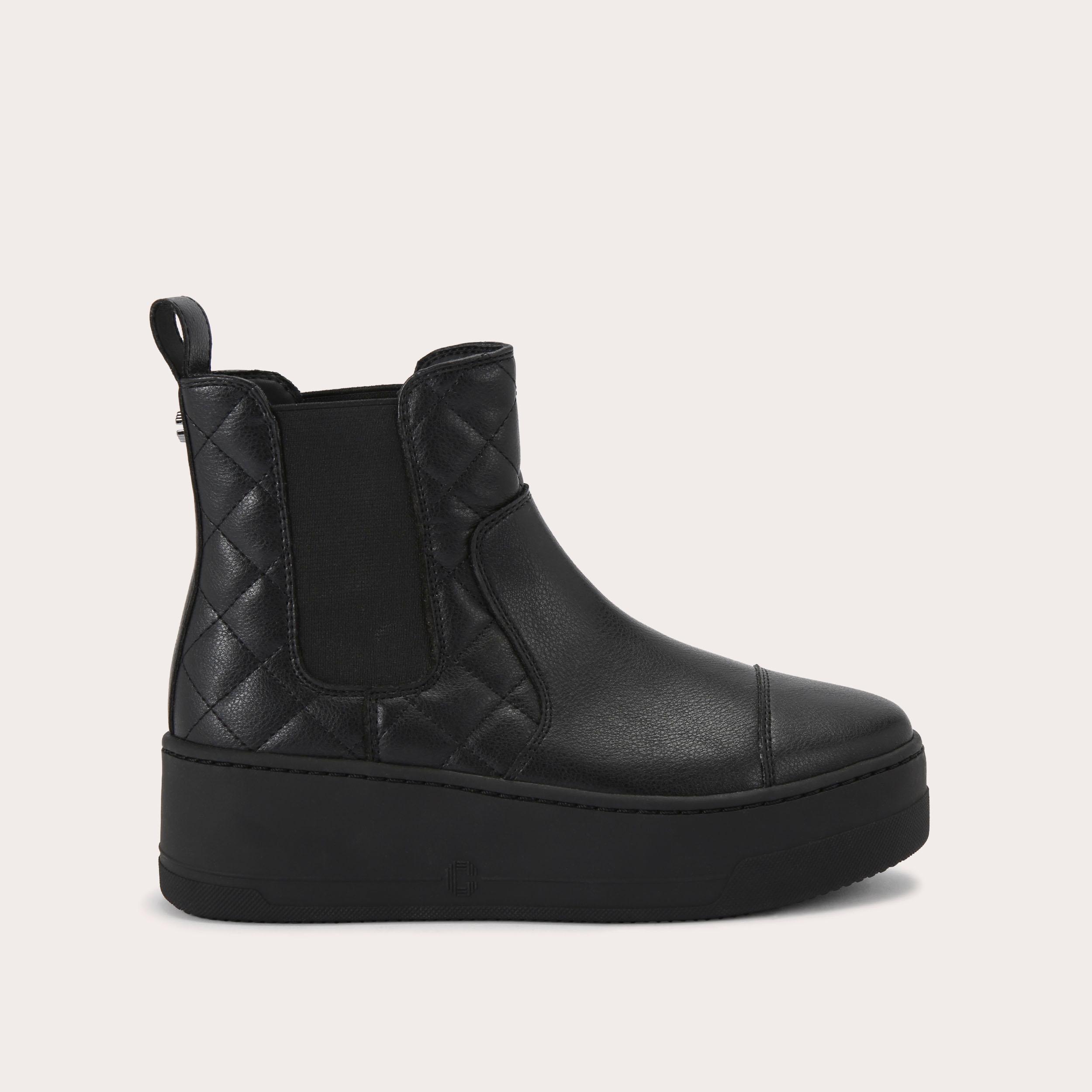 CONNECTED QUILT BOOT by CARVELA