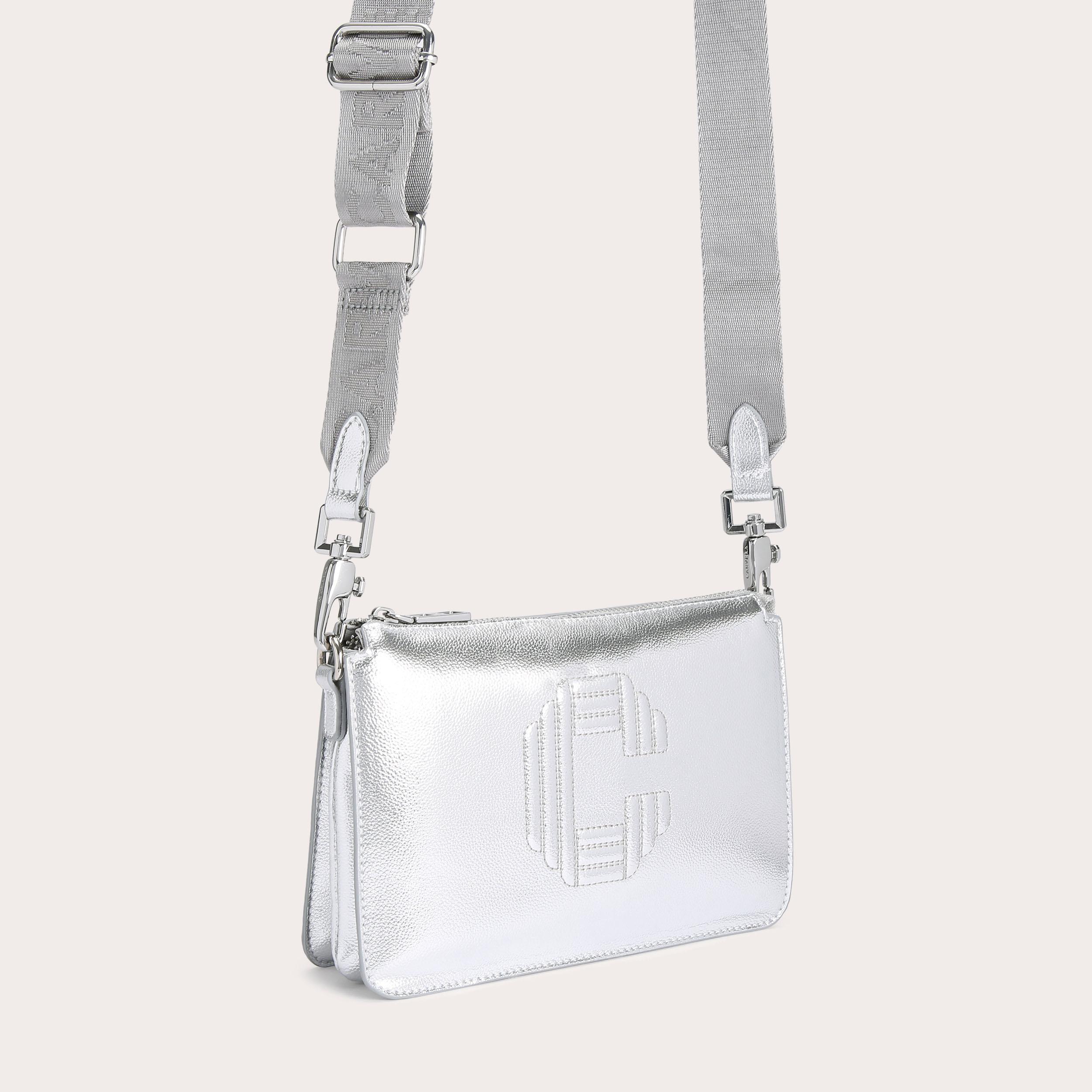 ICON TRIPLE by CARVELA